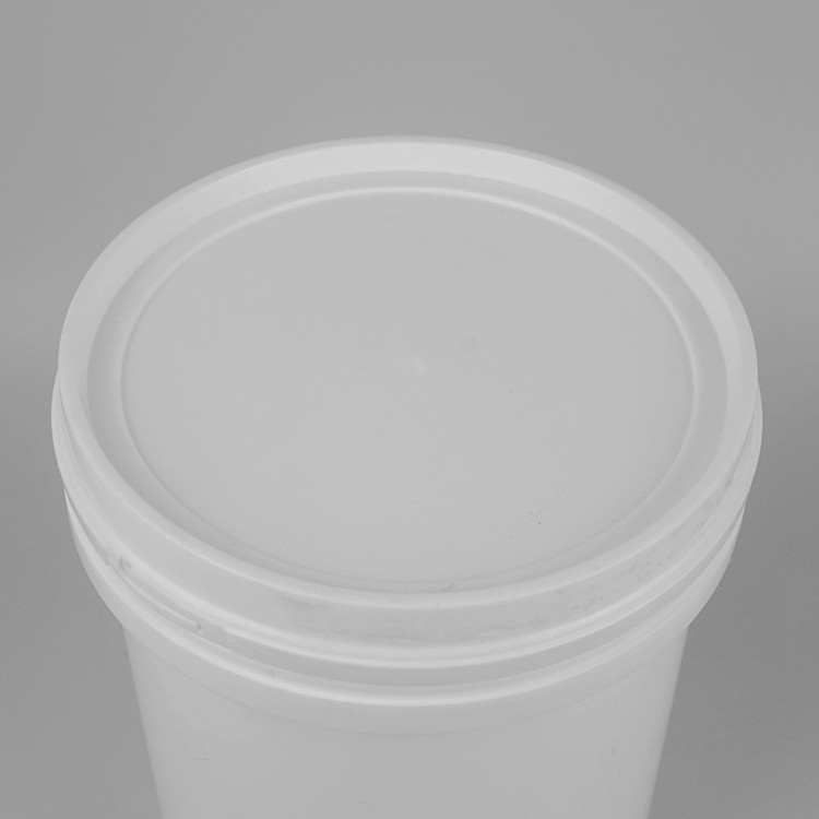 White 20Liter 5 Gallon Plastic Buckets Round Shaped With Snap On Lid